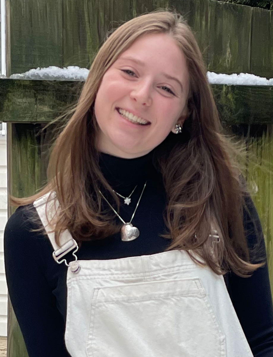 Danielle Dekelbaum - Shevet Glaubach Fellowship